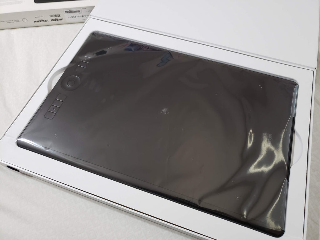 Wacom Intuos Pro Large PTH860 (Open Box Tablet) – Foxbox